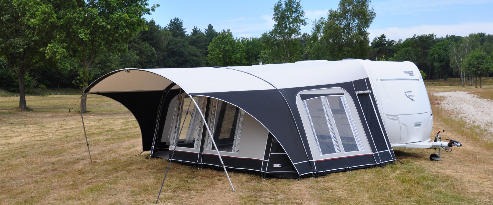 Dakluifel voor Unico voortenten en luifels | Unicovoortenten.nl